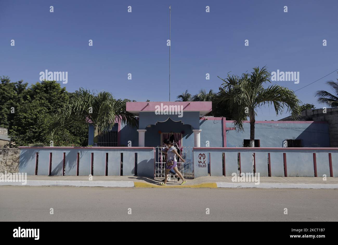 View of the streets of the indigenous Mayan community of Pomuch ...