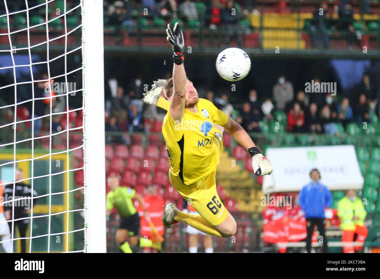 the goalkeeper Gori Stefano (Como) during the Italian Football ...