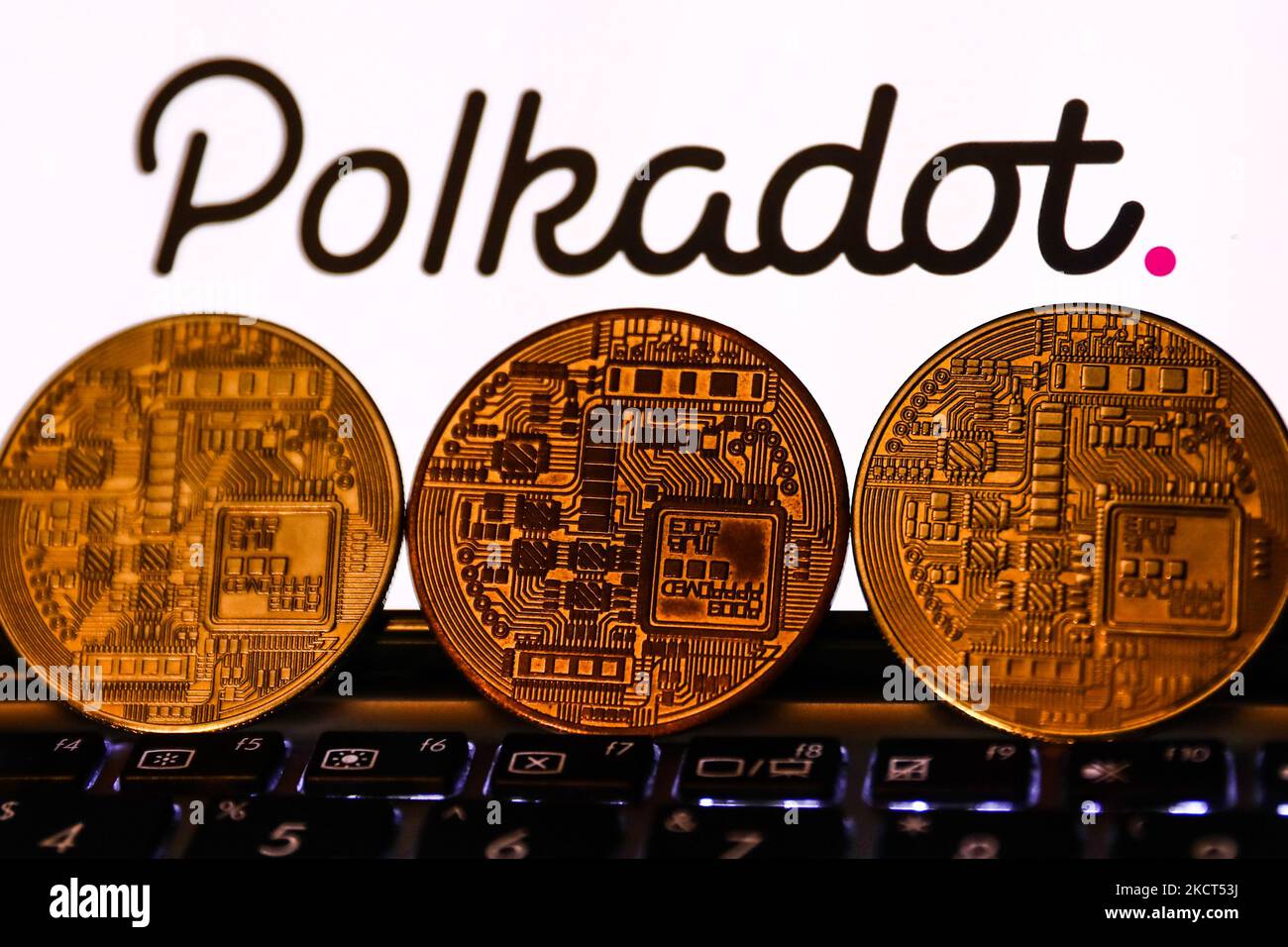 Polkadot logo hi-res stock photography and images - Alamy