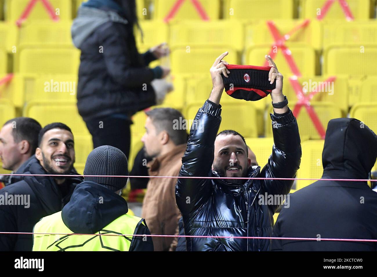Inter milan fan champions league hi-res stock photography and images ...