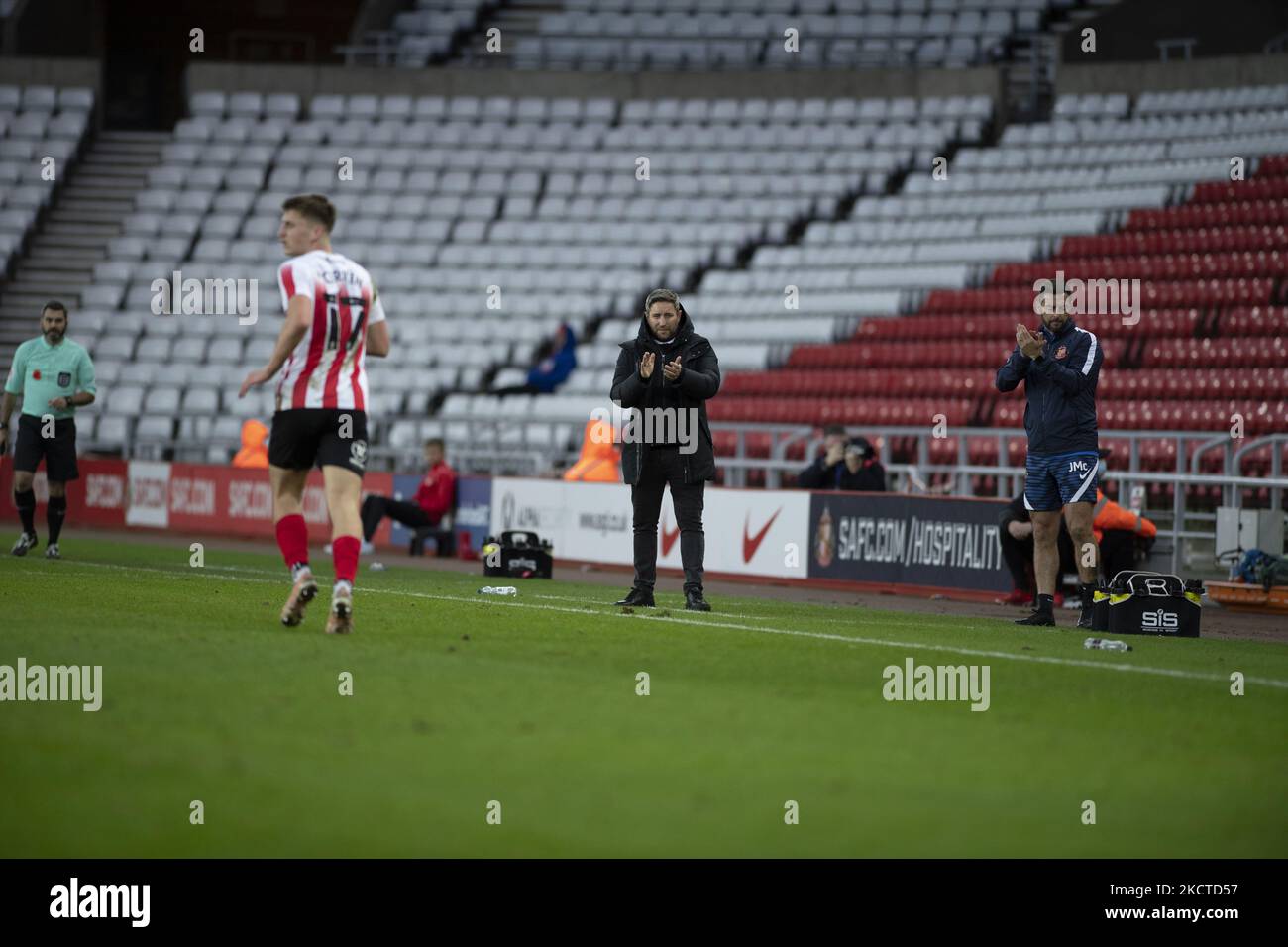 Mansfield town 2021 fa cup sunderland hi-res stock photography and ...