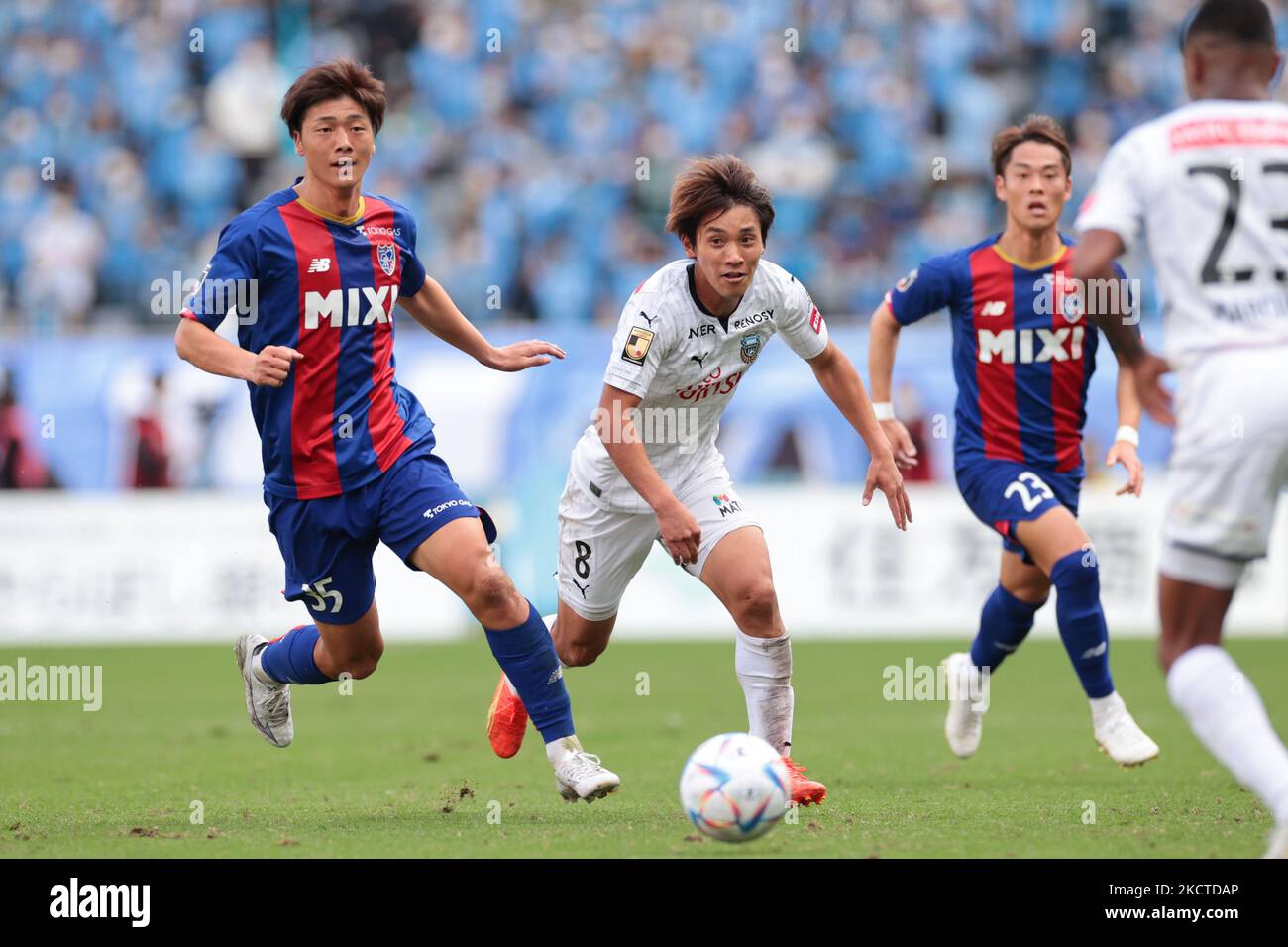 Tokyo, Japan. 5th Nov, 2022. (L-R) Koki Tsukagawa (FC Tokyo), Kento ...