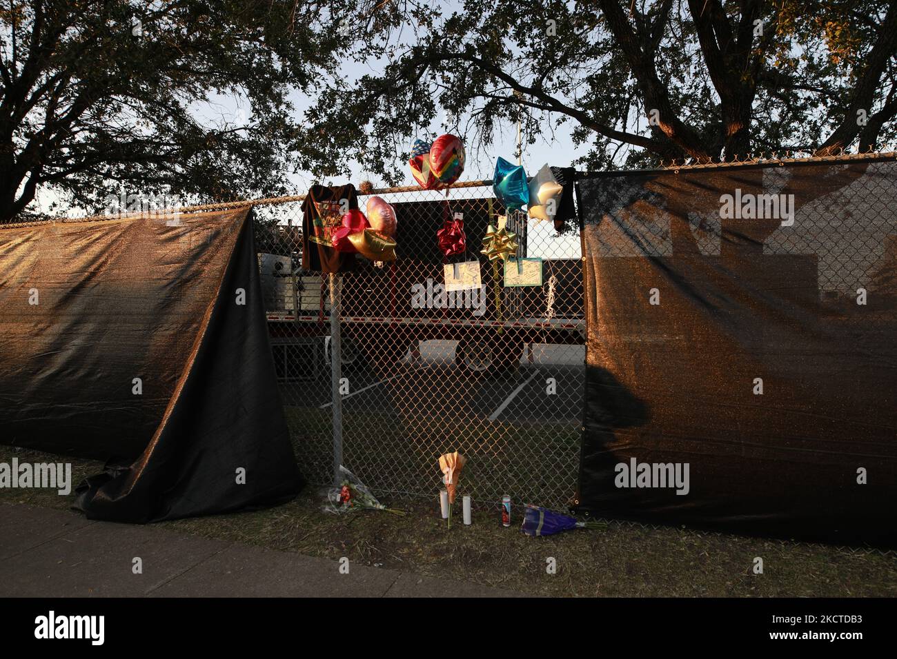 On November 6th, 2021, grieving festival goers left notes, balloons ...