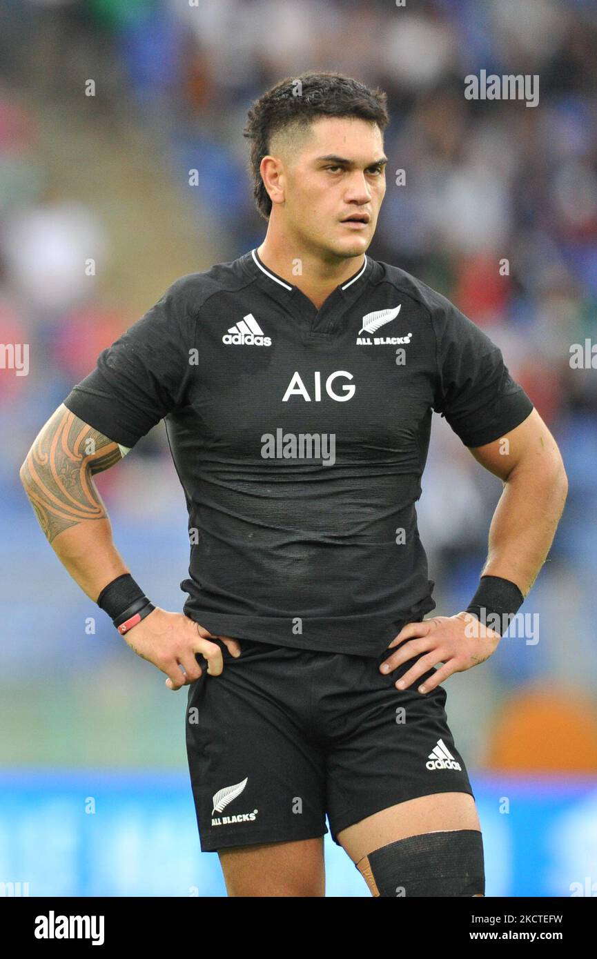 Quinn tupaea rugby hi-res stock photography and images - Alamy