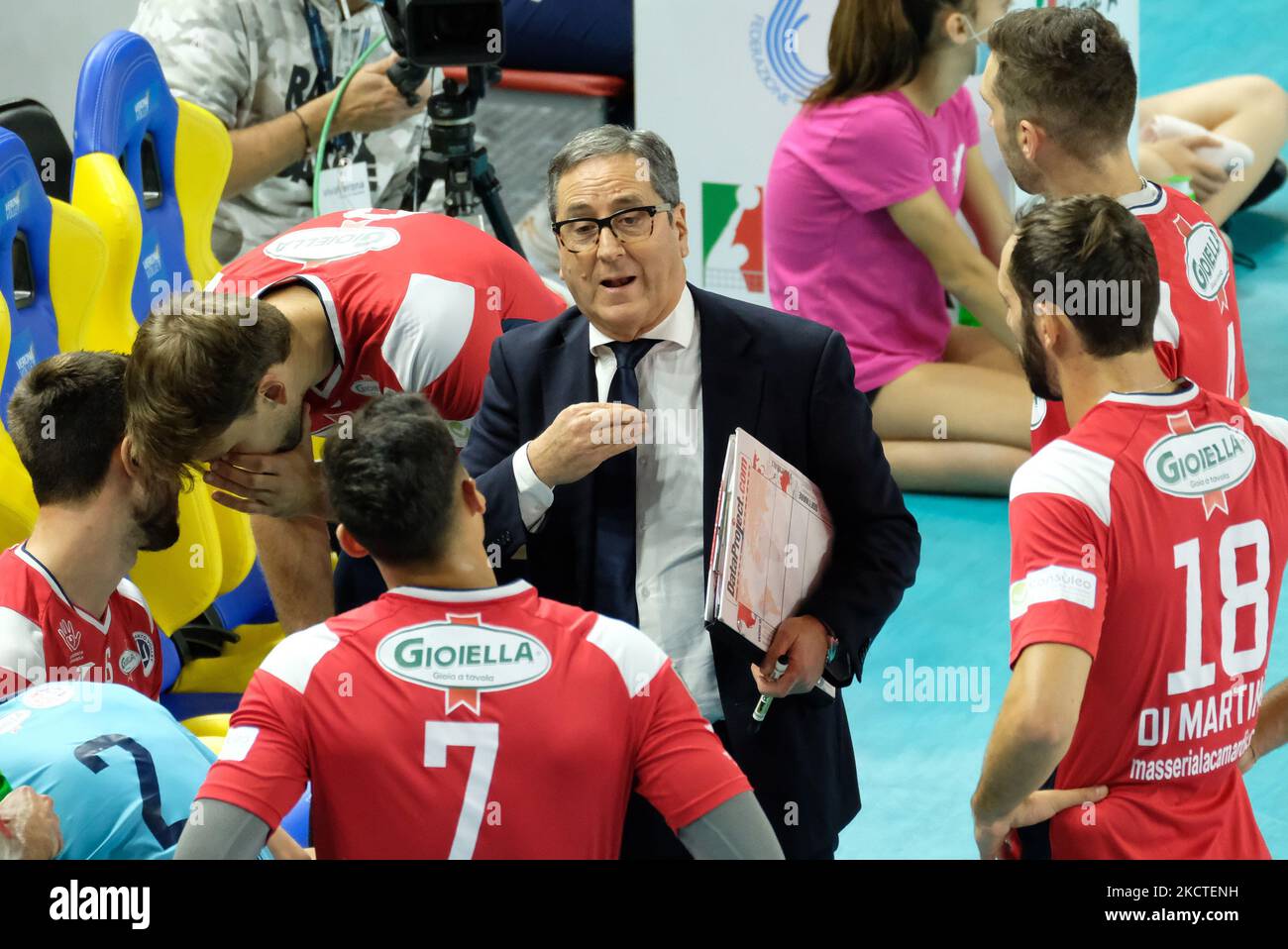 Vincenzo di pinto coach hi-res stock photography and images - Alamy