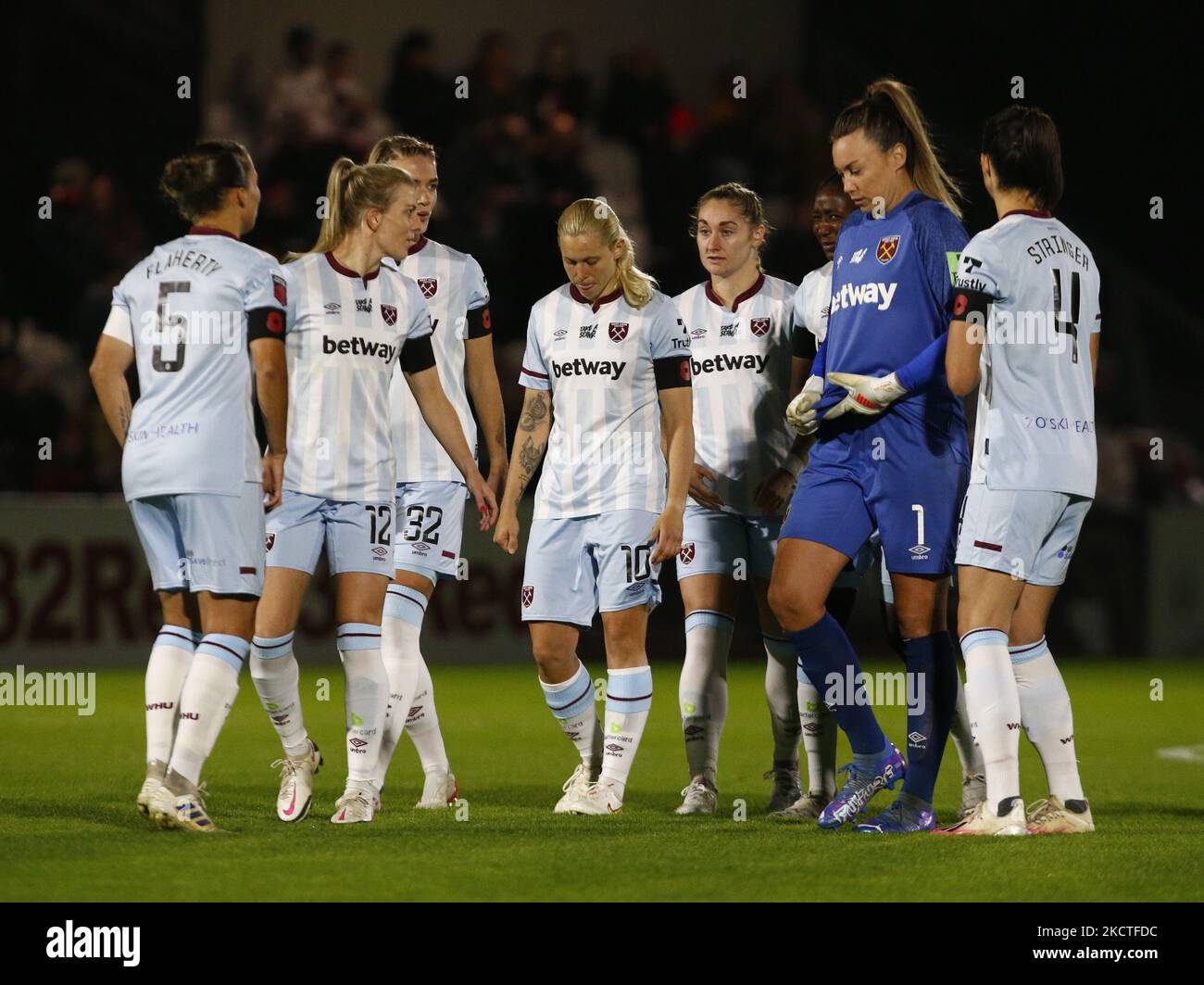 Mackenzie arnold west ham hi-res stock photography and images - Alamy