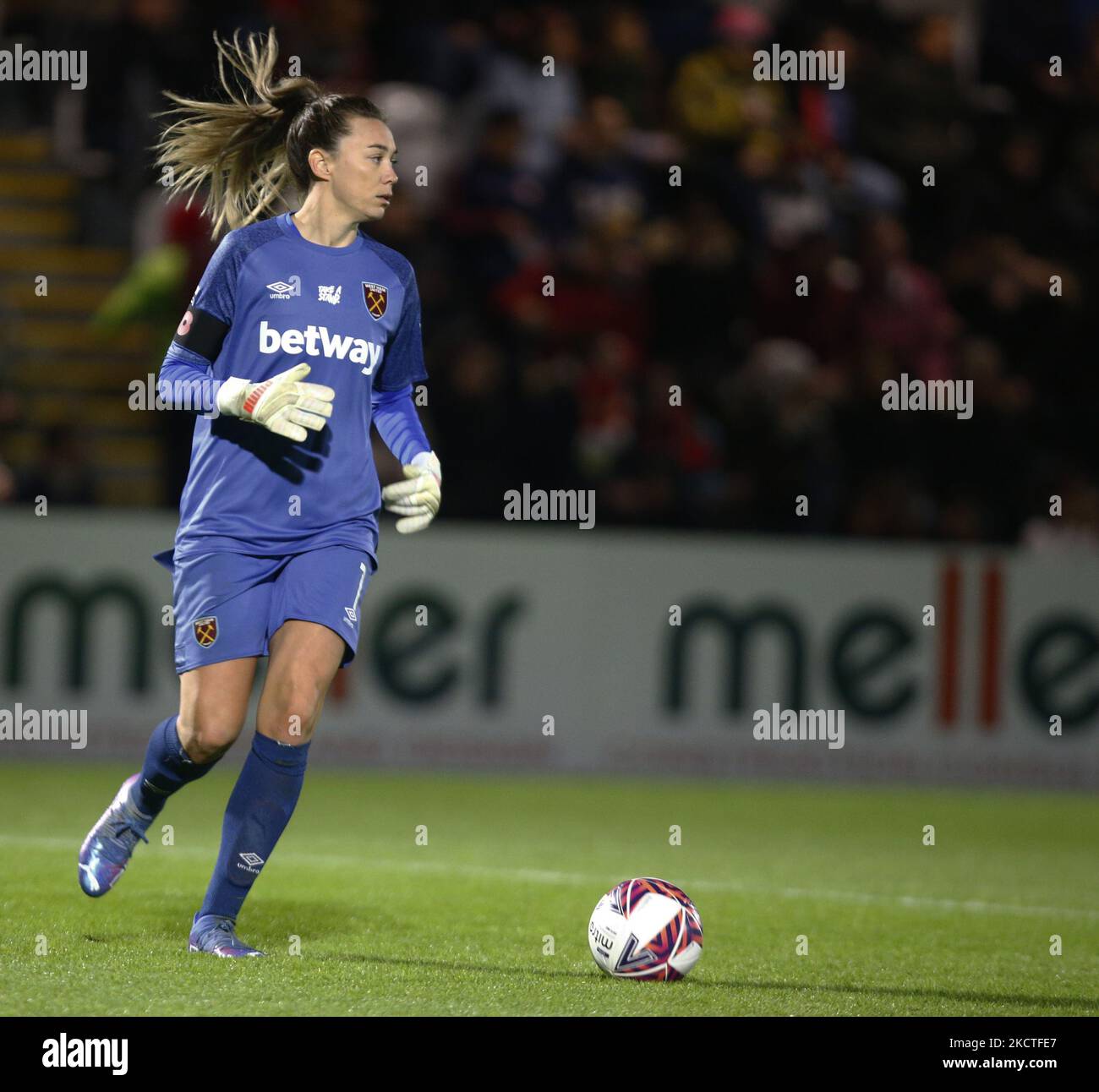 Mackenzie Arnold of West Ham United WFC (Dark Blue) during Barclays FA ...