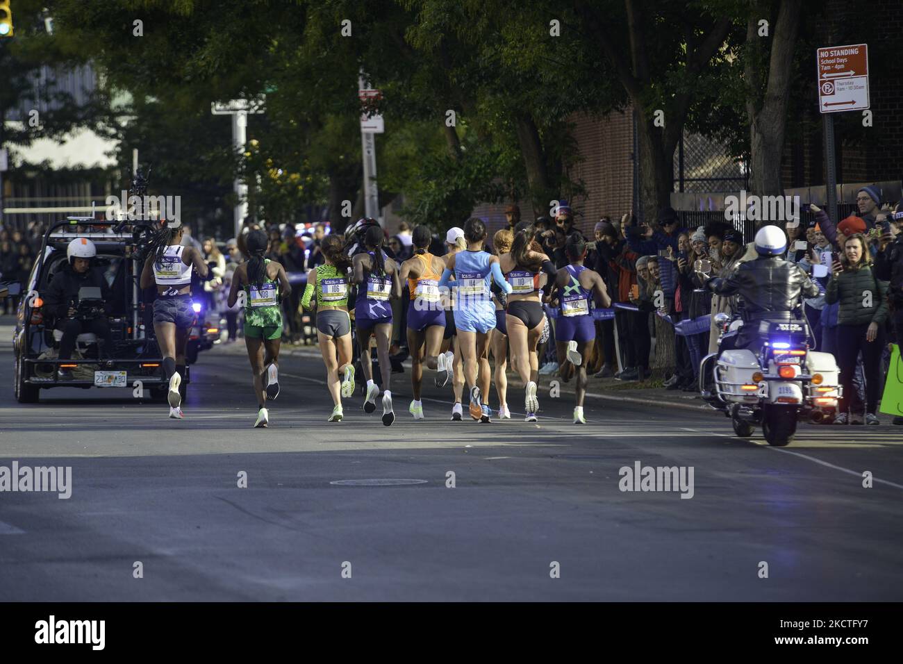 The lead pack of the women's race runs through Brooklyn during the 2021 ...