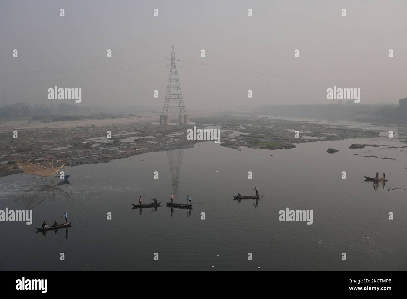 Polluted waters of yamuna river hi-res stock photography and images - Alamy