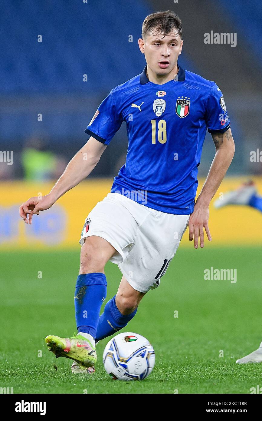 Nicolo barella of italy hi-res stock photography and images - Alamy