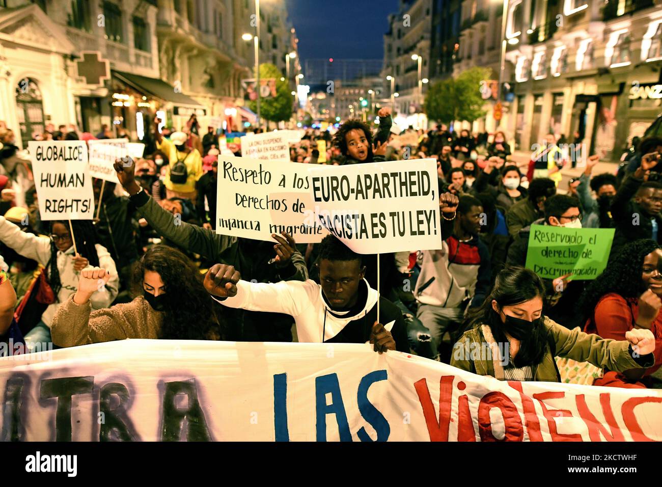 The anti-racist movement manifests itself in the face of the increase ...