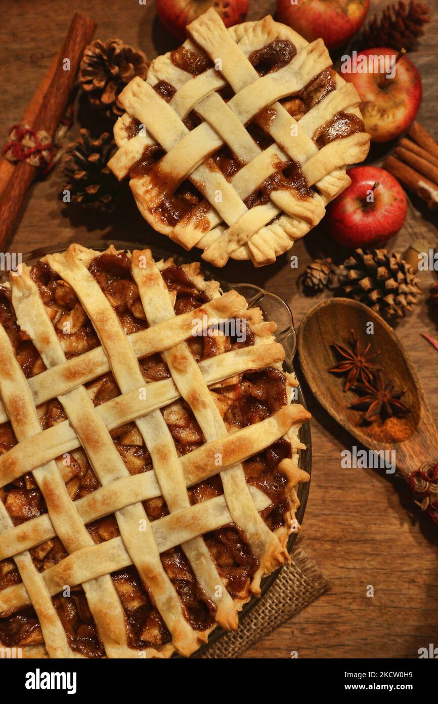Aple pies hi-res stock photography and images - Alamy