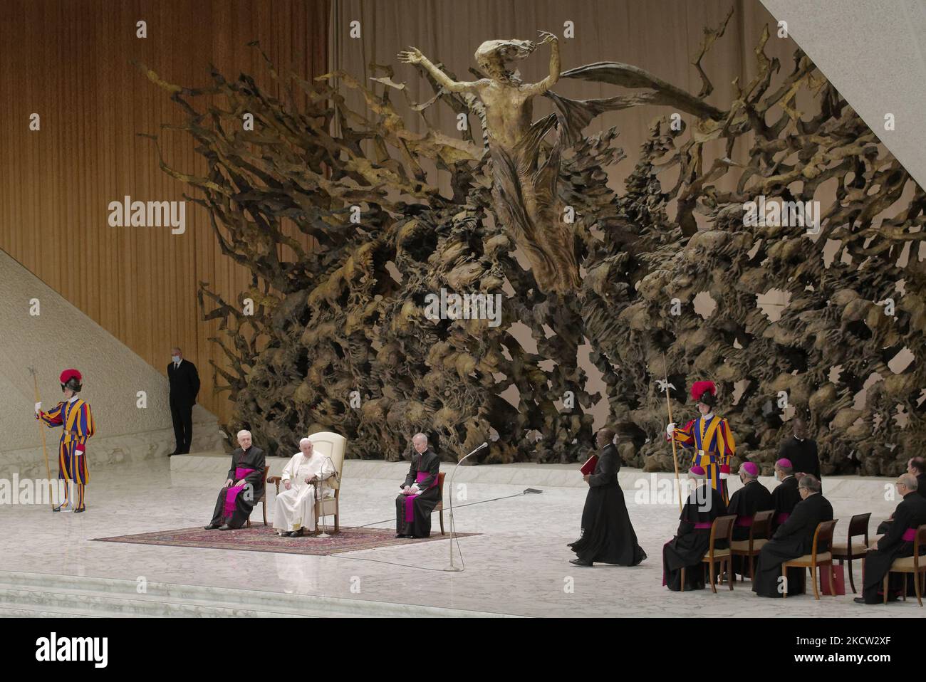 Papal audience hall hi-res stock photography and images - Alamy