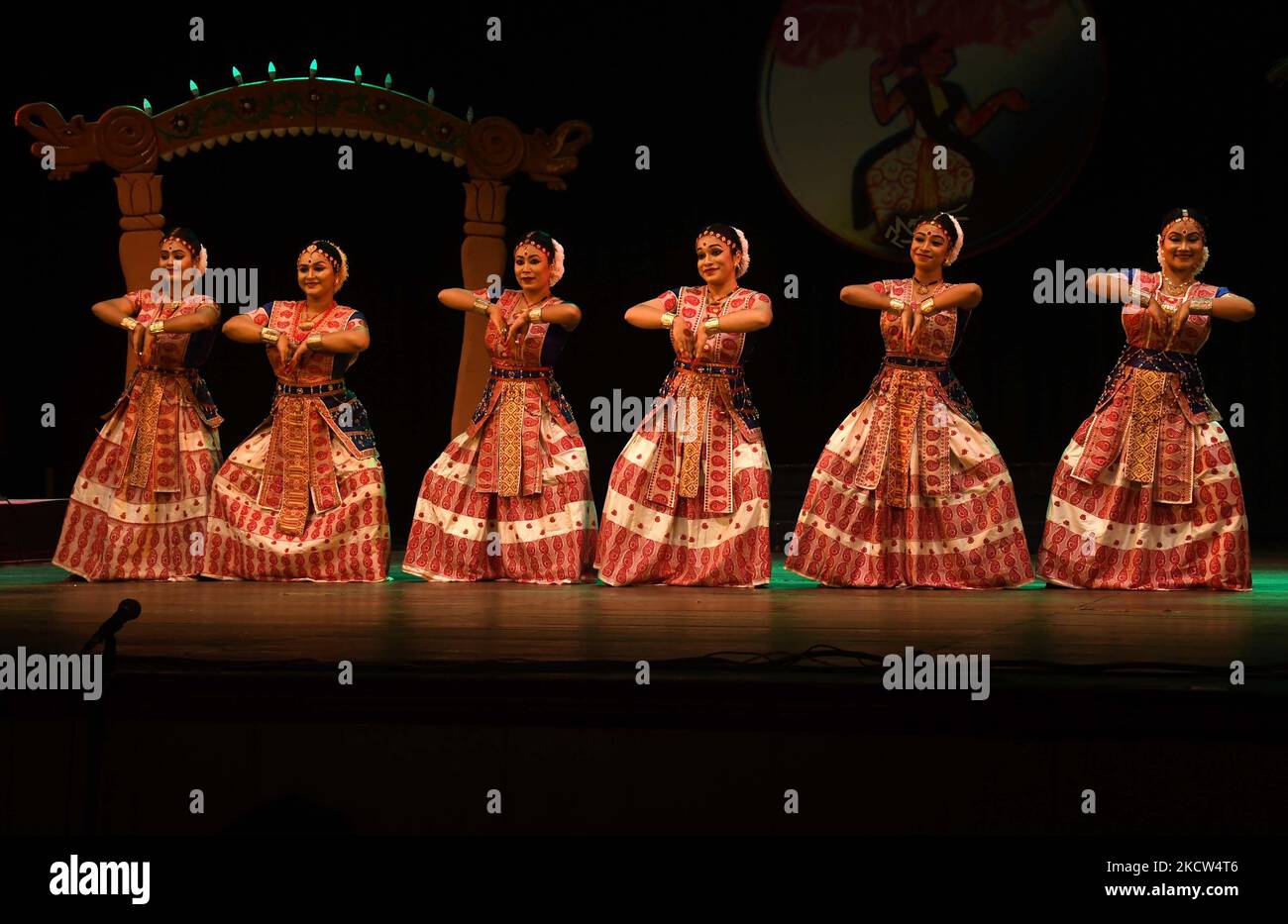 Young women perform 'Sattriya' dance on Nritya Parva festival in ...