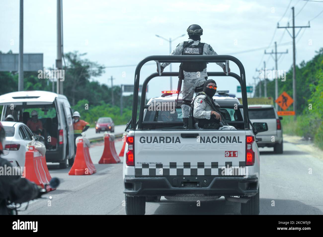 Members of the National Guard (Guardia Nacional de México) seen near ...
