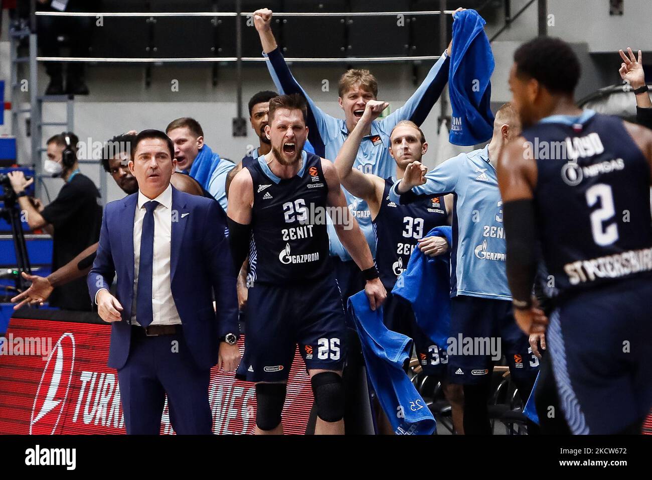 Zenit bench players hi-res stock photography and images - Alamy