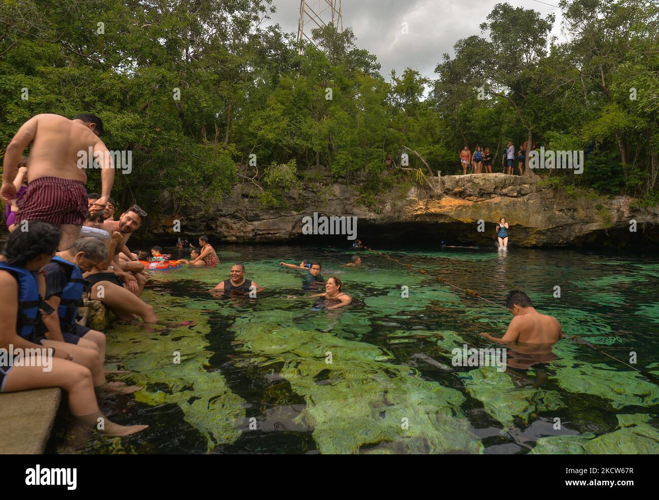 Swimming in cenotes hi-res stock photography and images - Alamy
