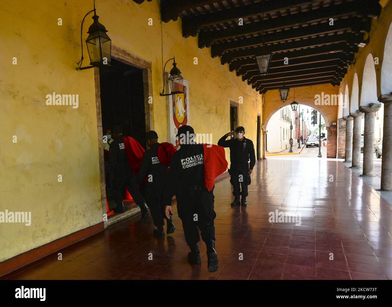 Popular revolutionary army mexico hi-res stock photography and images ...