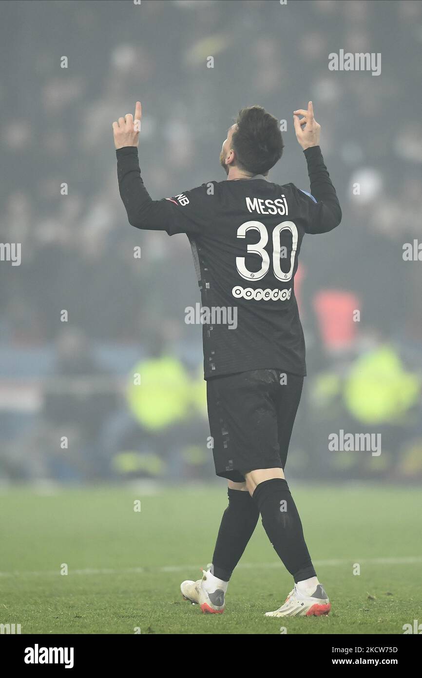 Leo Messi of PSG rounds the bend during the Ligue 1 Uber Eats match ...