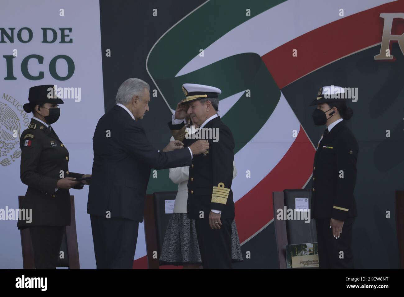 Andrés Manuel López Obrador, President of Mexico, presents a decoration ...