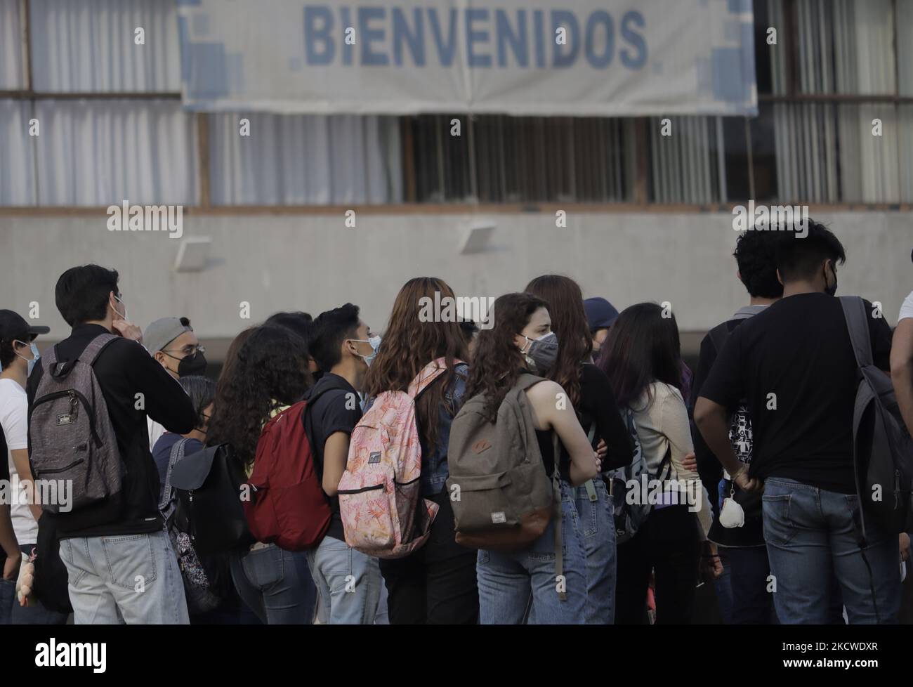 First year students are welcomed outside the Central Library of the ...