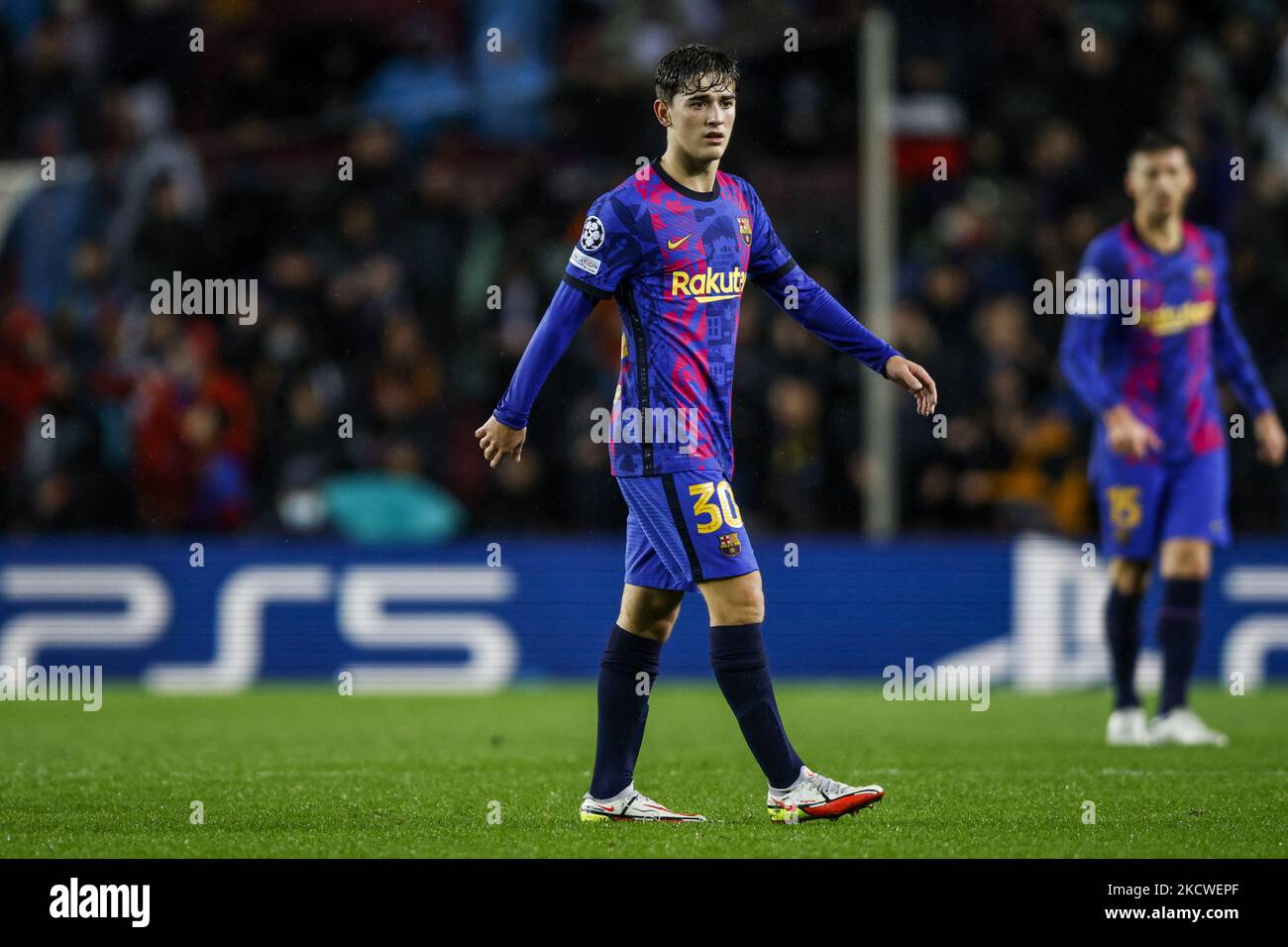 30 Gavi of FC Barcelona during the Group E - UEFA Champions League ...