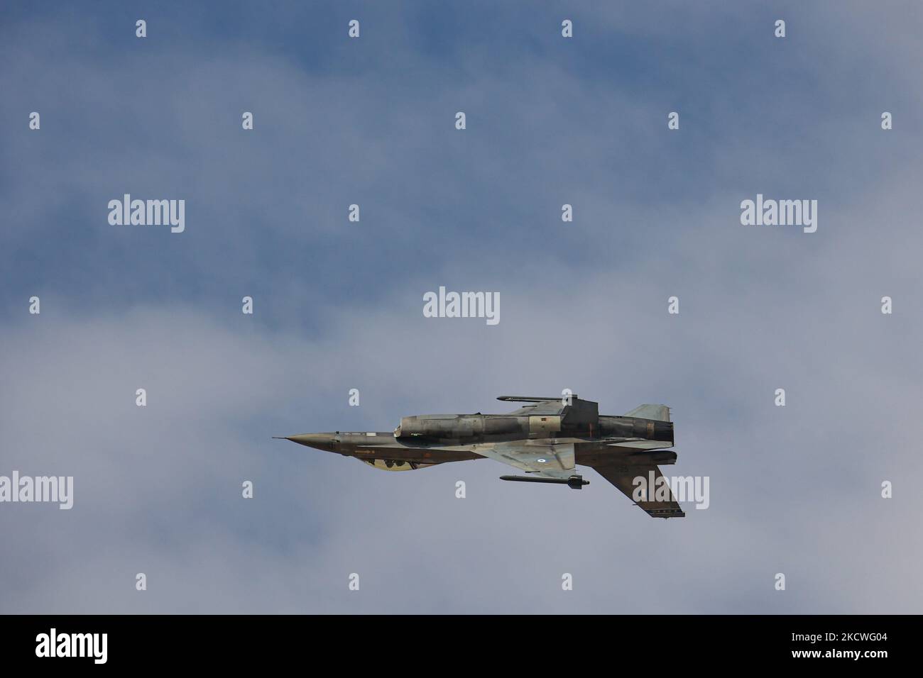 Greek fighter jet F16 of HAF Zeus Demo Team during the Athens Flying ...