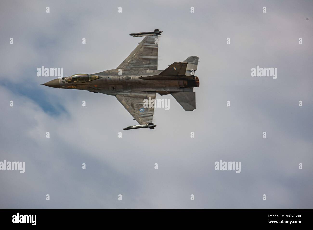 Greek fighter jet F16 of HAF Zeus Demo Team during the Athens Flying ...
