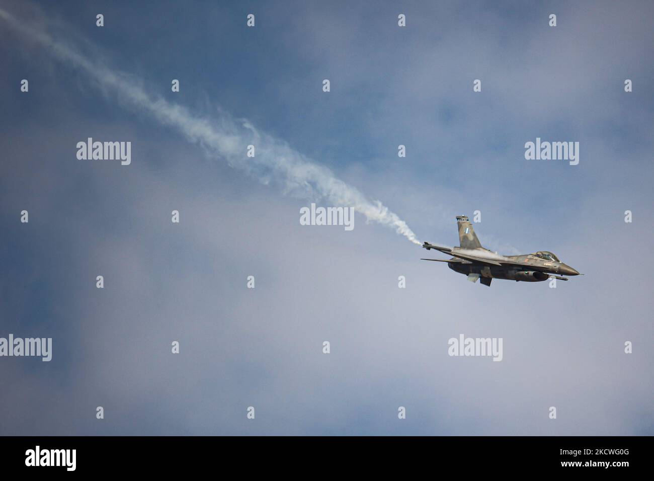 Greek fighter jet F16 of HAF Zeus Demo Team during the Athens Flying ...