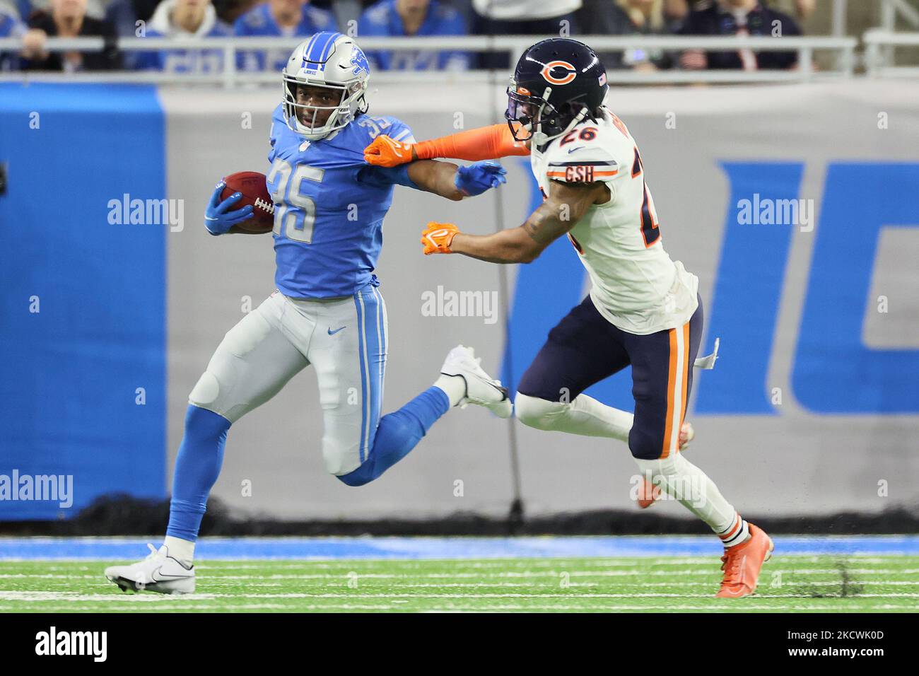 Chicago bears safety deon bush hi-res stock photography and images - Alamy
