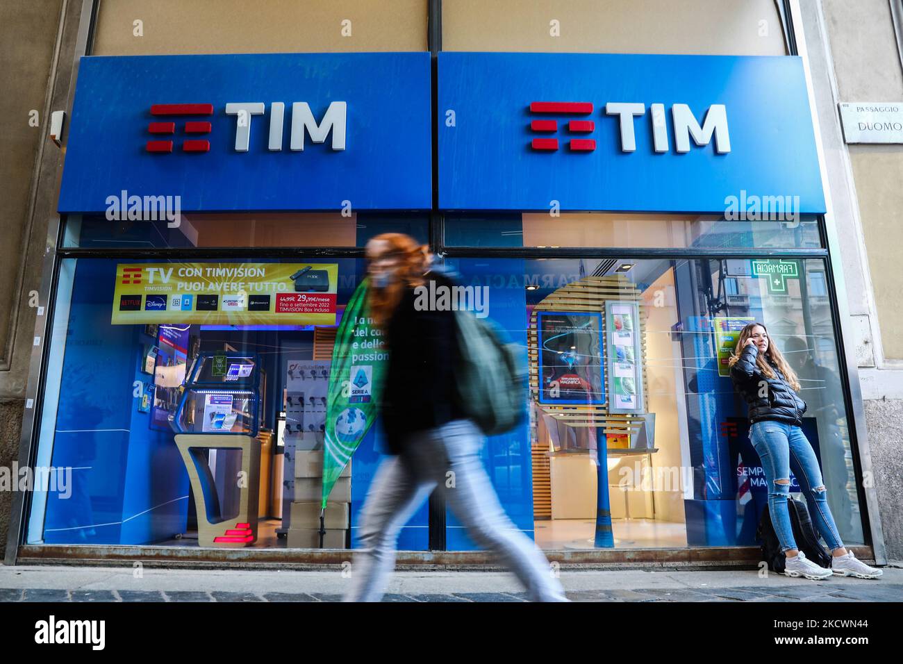 Tim store hi-res stock photography and images - Alamy