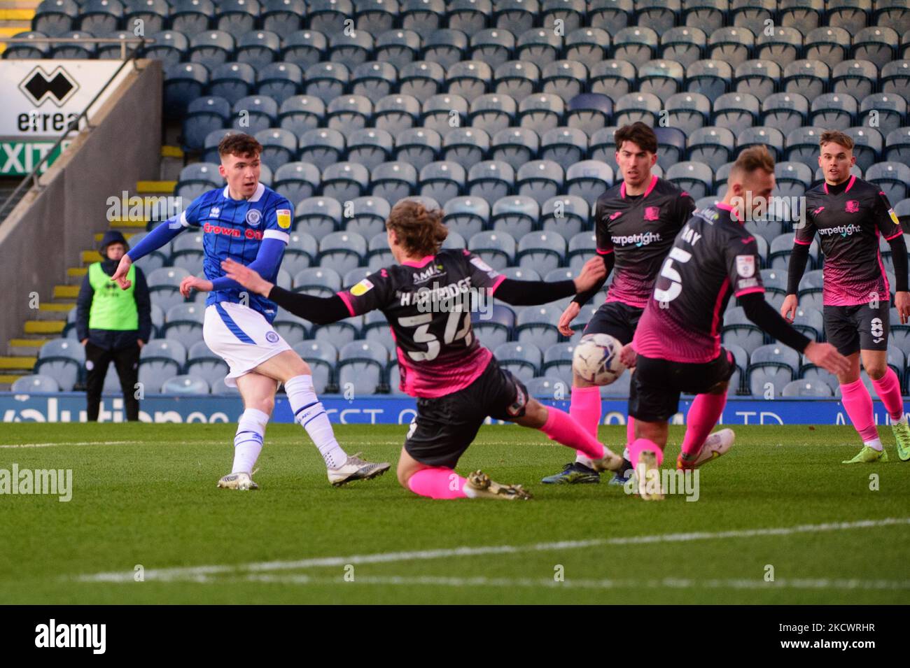 Rochdale vs exeter city hi-res stock photography and images - Alamy