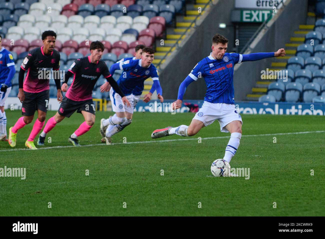 Rochdale vs exeter city hi-res stock photography and images - Alamy