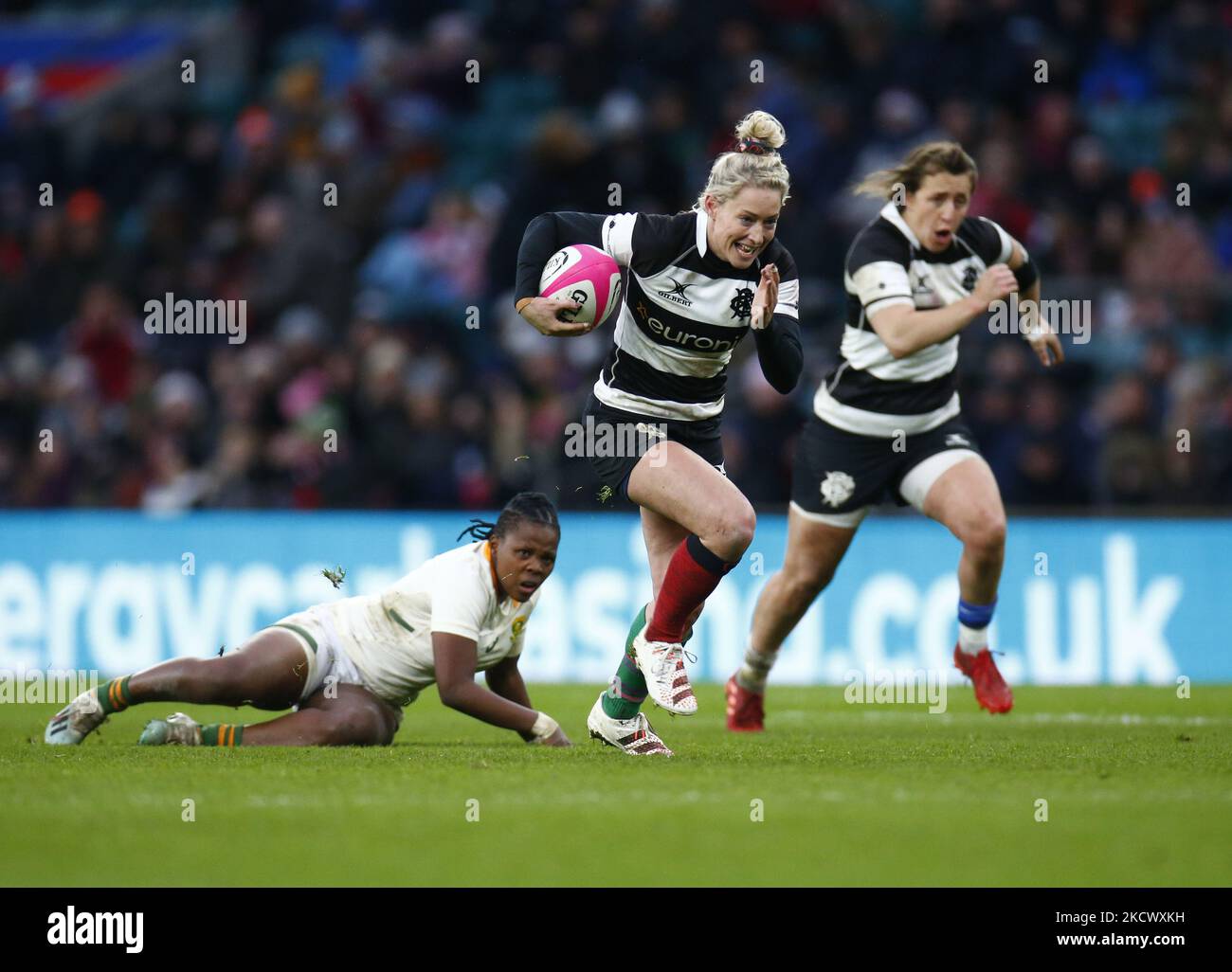 Natasha Hunt(Gloucester Hartpury) of Barbarians in action during The ...