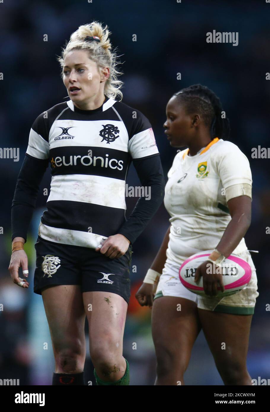 Natasha Hunt(Gloucester Hartpury) of Barbarians in action during The ...