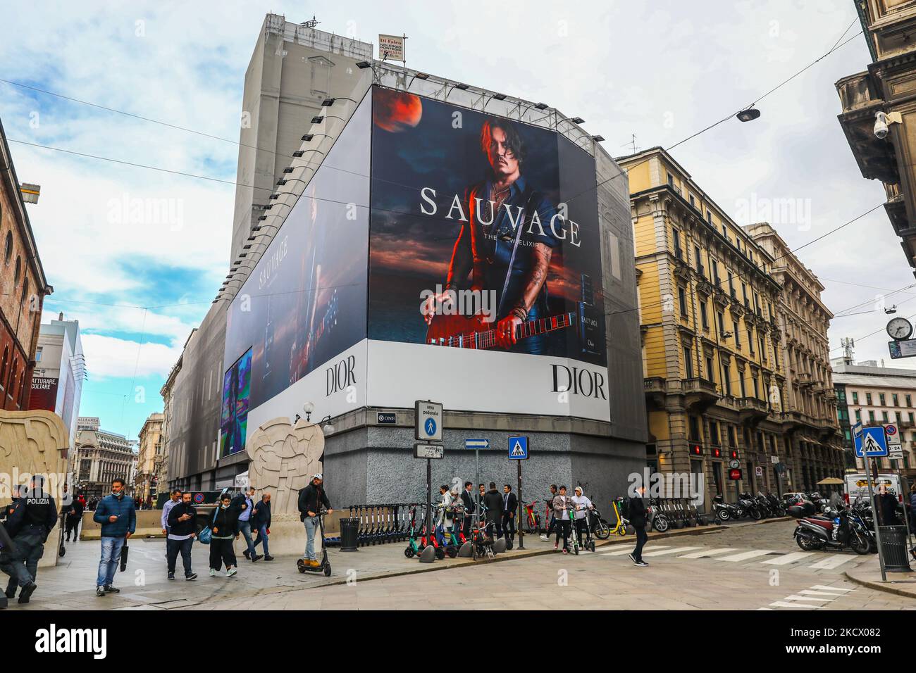 Dior sauvage hi-res stock photography and images - Alamy
