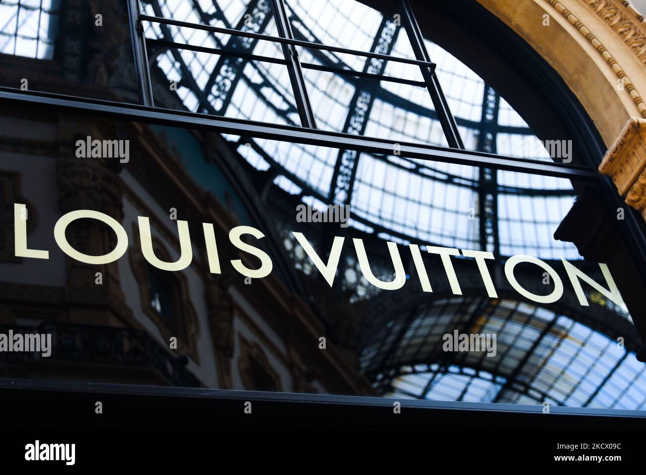 Louis vitton logo hi-res stock photography and images - Alamy