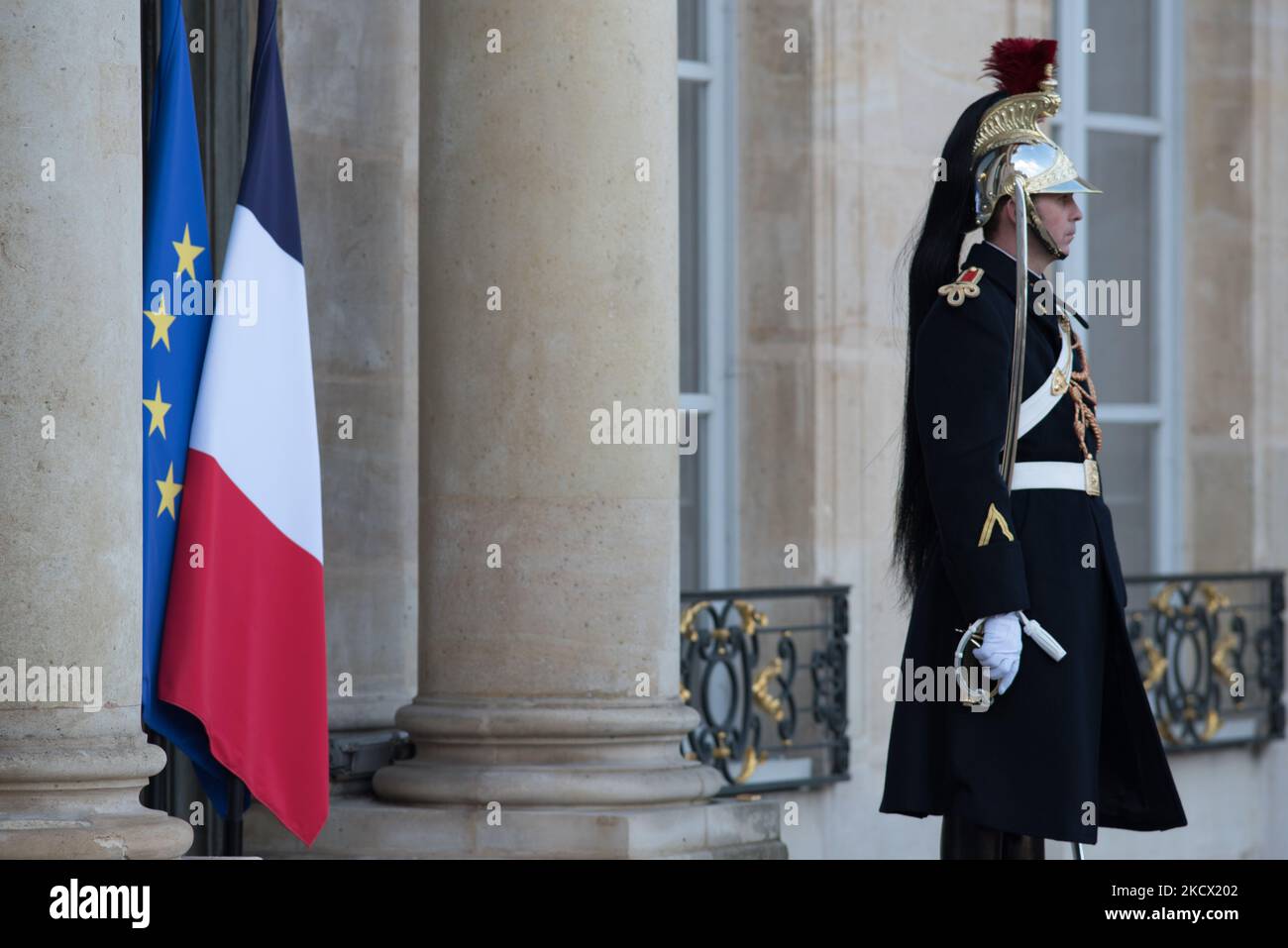 A presidential guard at the entrance to the Elysée Palace, in Paris, 1 ...