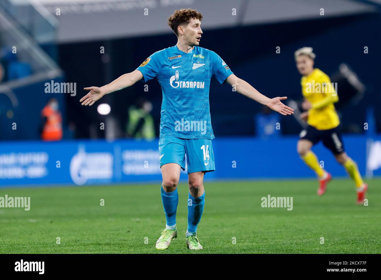 Daler kuzyaev of zenit gestures hi-res stock photography and images - Alamy
