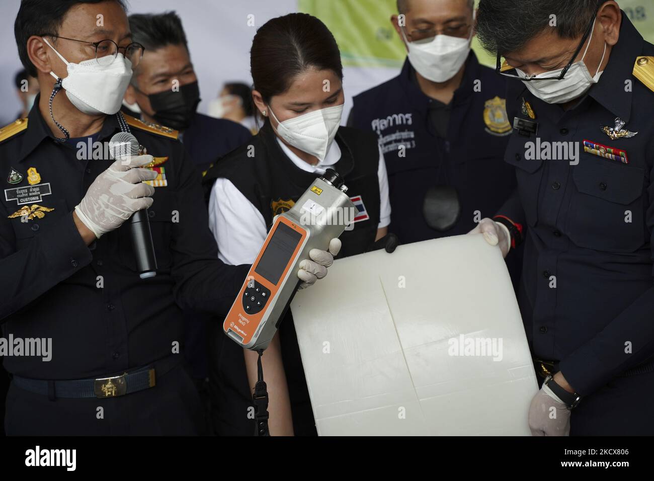 897 kilograms hi-res stock photography and images - Alamy