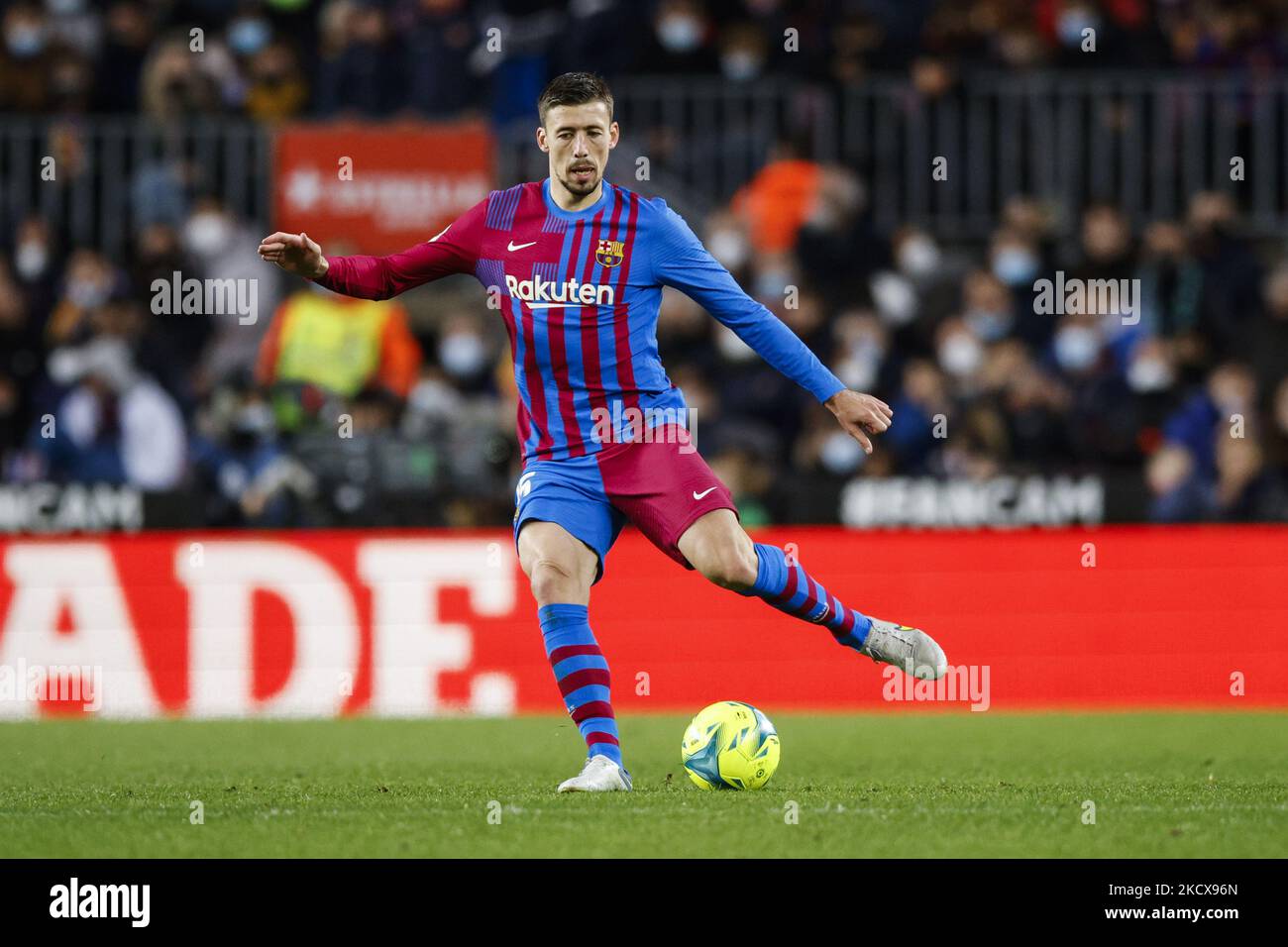 15 Clement Lenglet of FC Barcelona control the ball during the La Liga ...