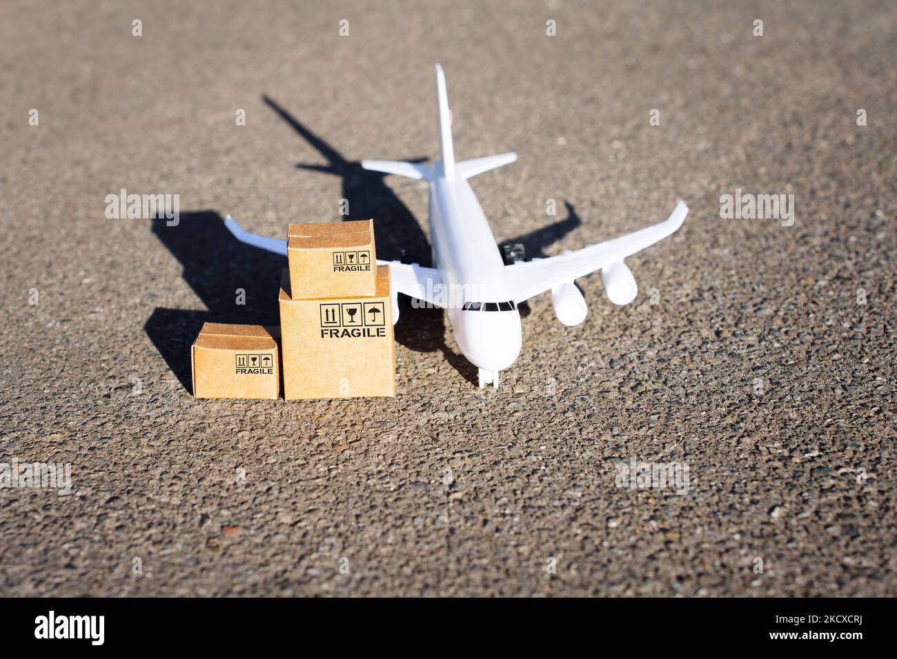 Model aircraft boxes hi-res stock photography and images - Alamy