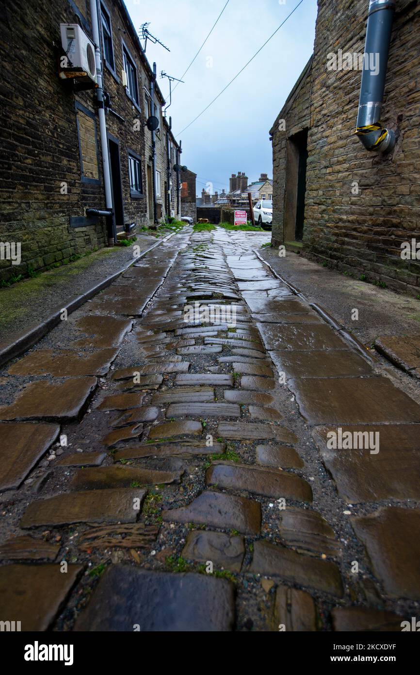 Low income family mother children hi-res stock photography and images ...