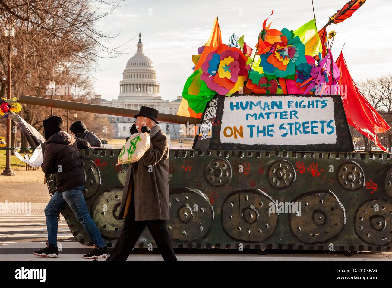 Us military tank blocked road hi-res stock photography and images - Alamy