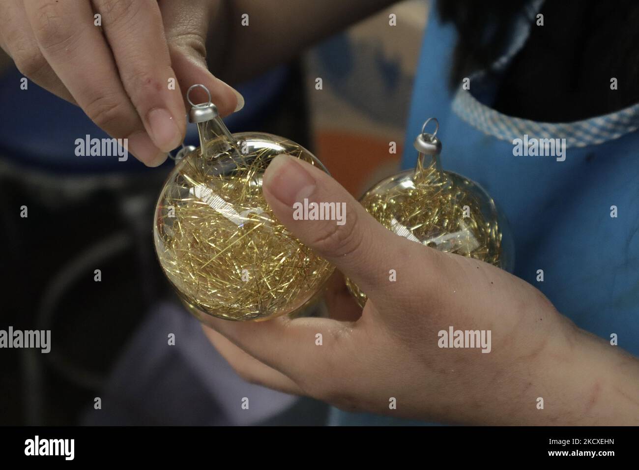 Die cutting hi-res stock photography and images - Alamy