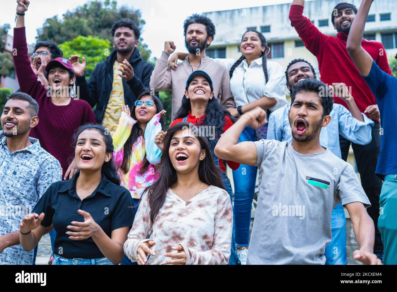 Sport cricket shouting hi-res stock photography and images - Alamy