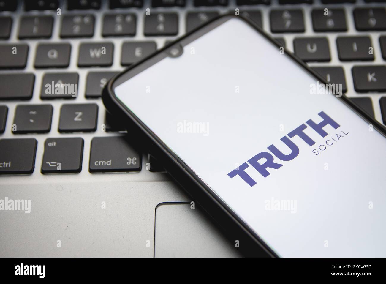 Truth social logo hi-res stock photography and images - Alamy