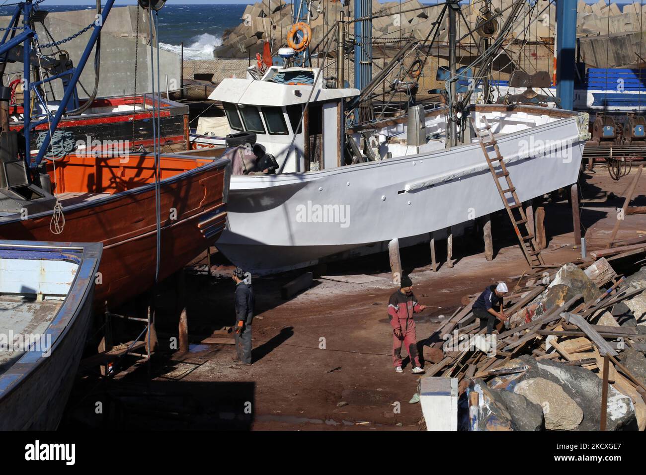 Algerian fishing hi-res stock photography and images - Alamy