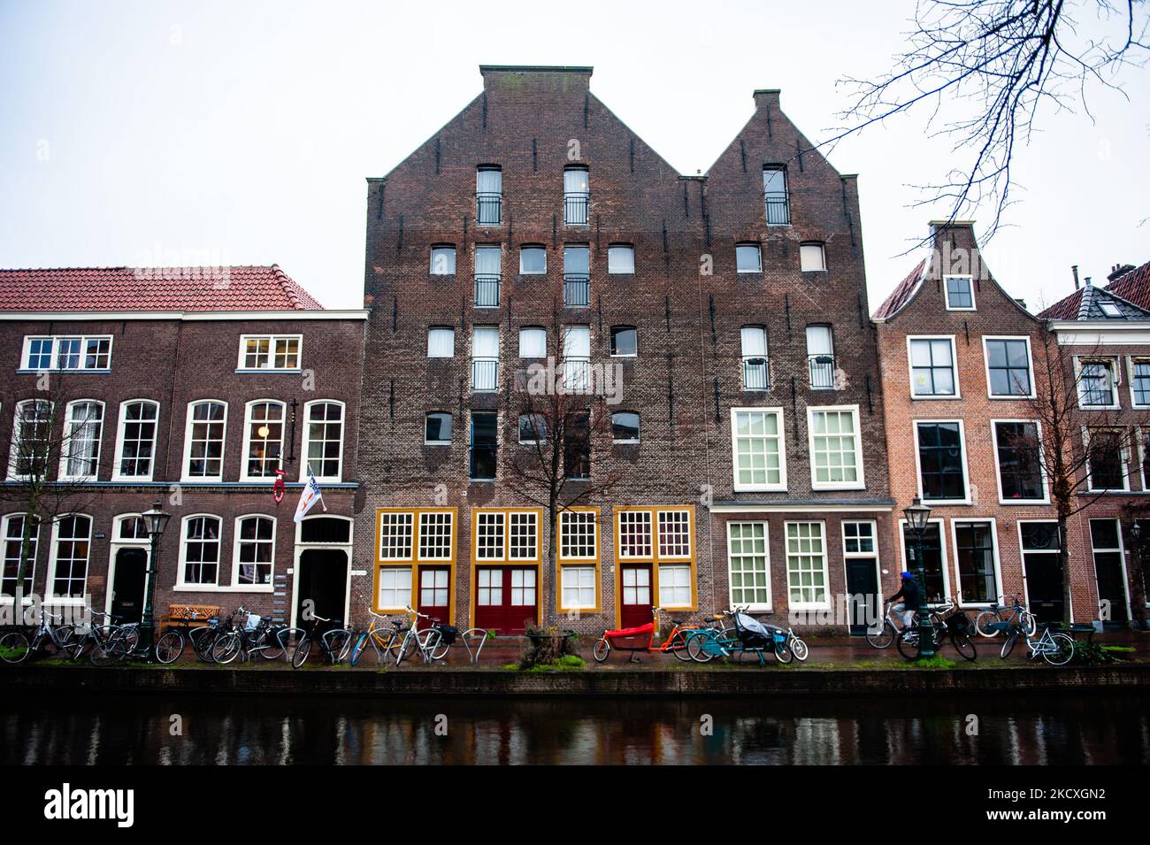 The inner city of Leiden is also lined with gentlemen’s houses ...