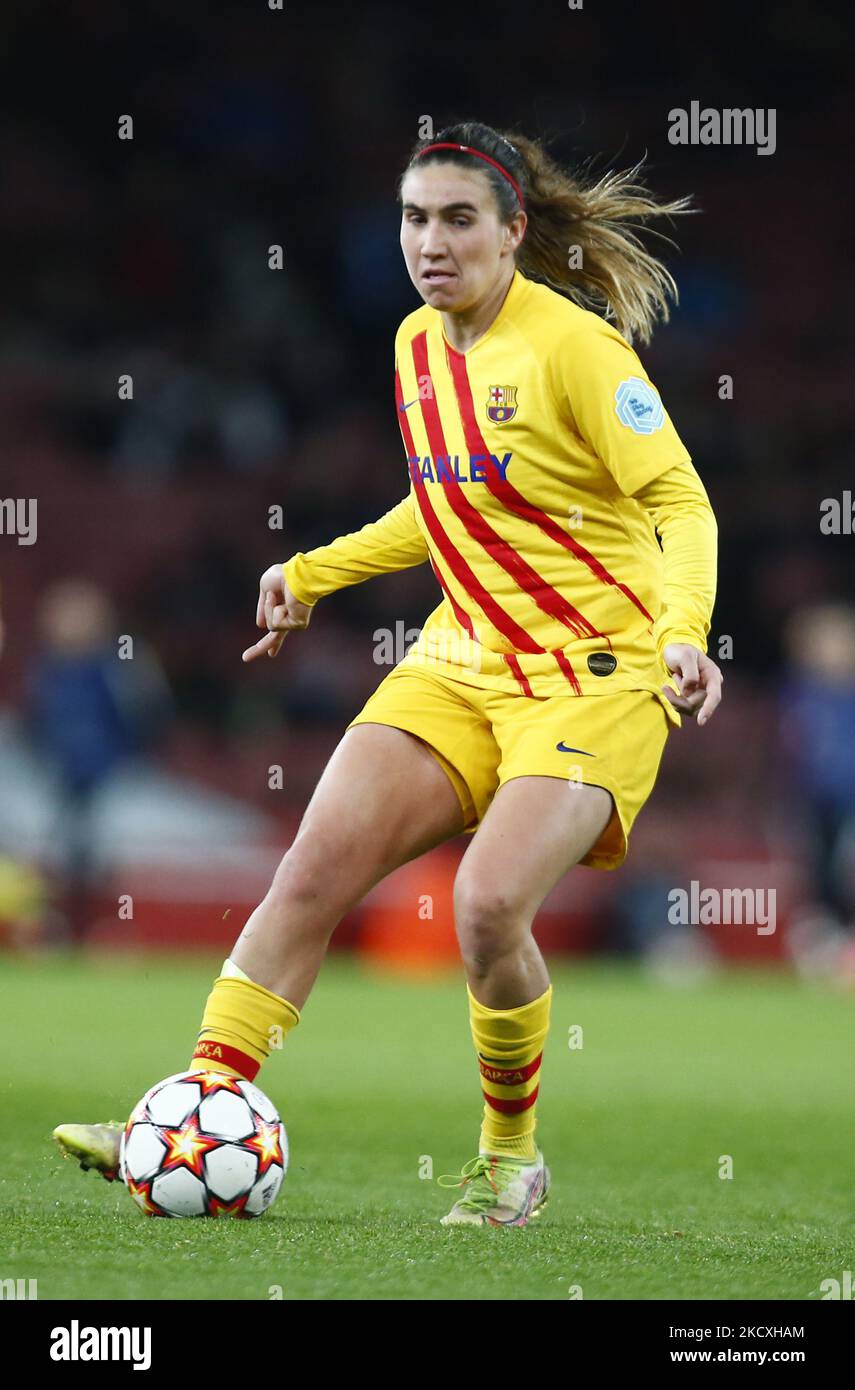 Women mariona hi-res stock photography and images - Alamy